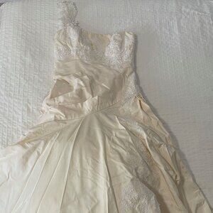 JLM Couture Lazaro | Dresses | Ivory Silk Lace Shoulder Aline Draping ...